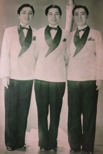 宝塚、懐かしの写真館(96)鶴萬亀子、初霜菊子、櫻町公子、「ビッグアップル」キャスト等、昭和13年7月 つぶやき館 元祖つぶやき館 移転しました